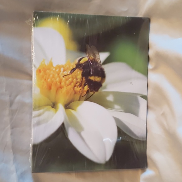 Ganz Midwest Gift | Wall Decor | Bee Flower Light Up Frame | Poshmark